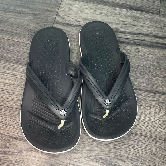 CROCS | Shoes | Crocs Band Flip Flop Black Mens 8 Womens Flops Sandals ...